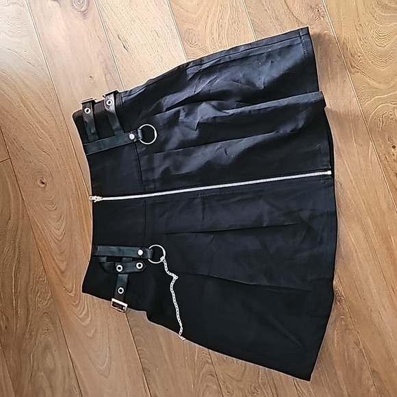 Skirts | Goth Black Skirt Large Zipper Chains Side Buckles O Rings ...